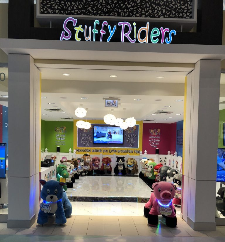 Gus Store Front – Stuffy Riders
